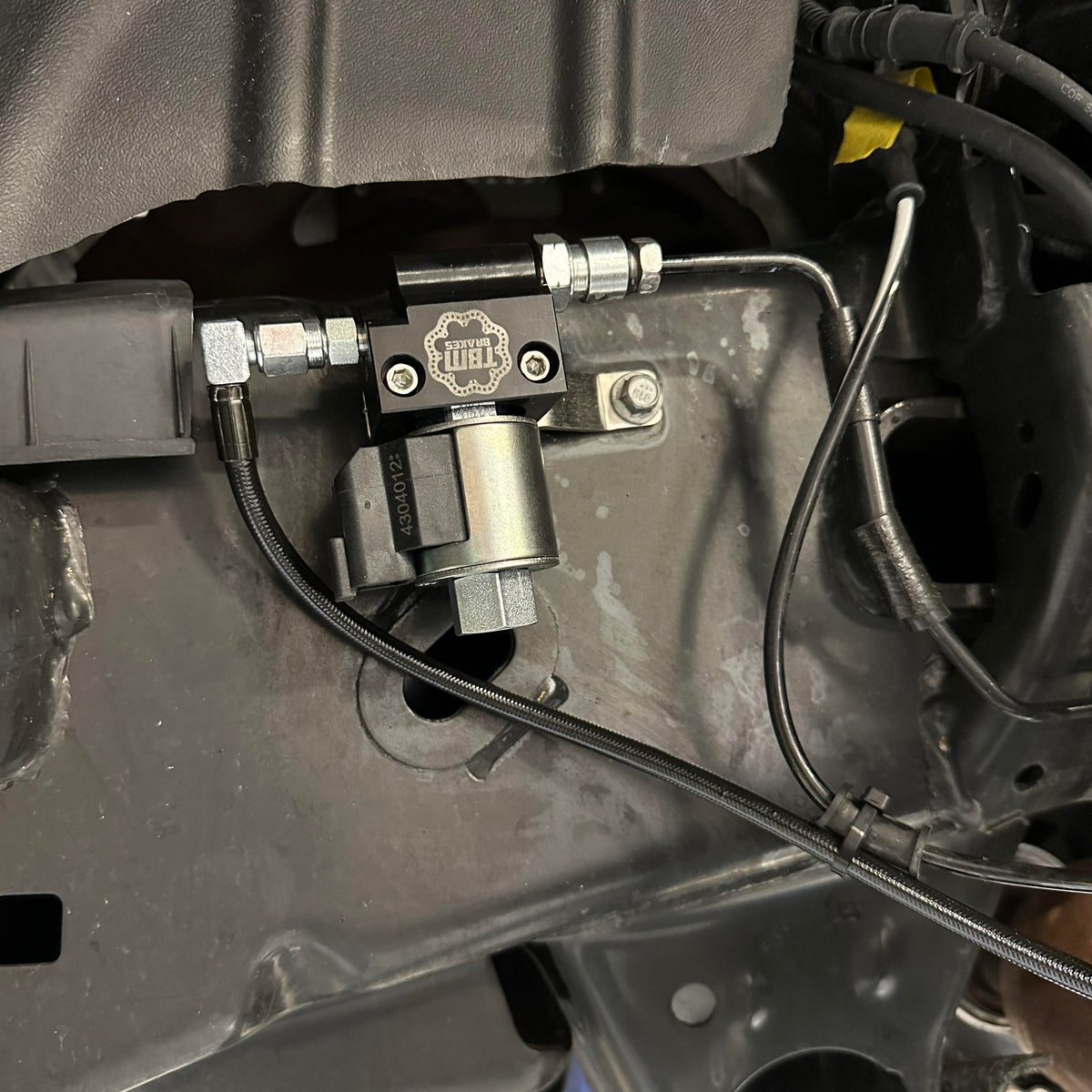 2021-24 F150 TBM Dual Line Lock Kit w/ Brackets – Coyote Direct